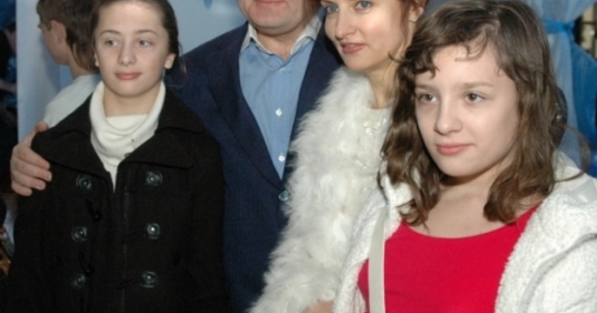 Дочери Порошенко стали звездами подиума в Англии - IVONA.UA